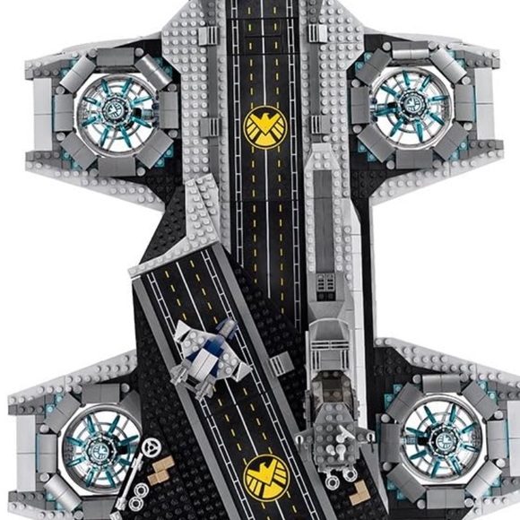 Art | Lego Marvel Super Heroes 7642 The Shield Helicarrier New | Poshmark